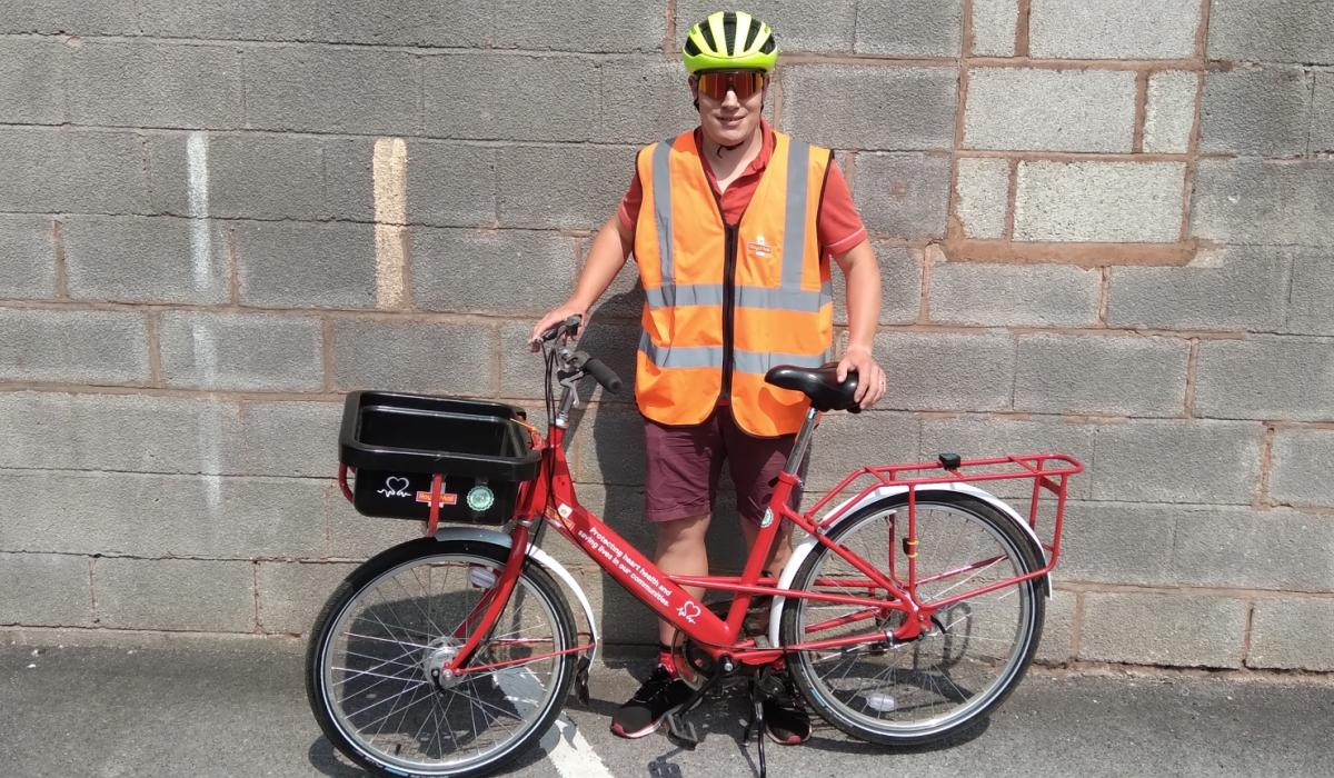 Torbay postie delivers in fundraiser - Torbay Today