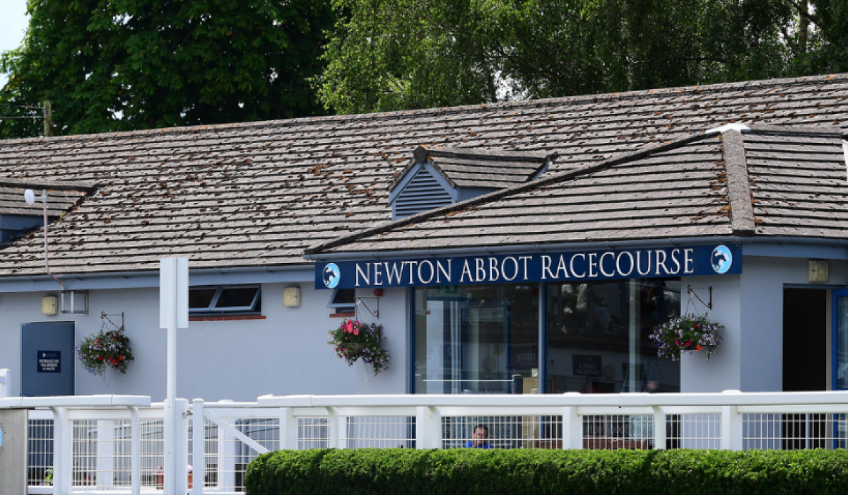 Devon racecourse gears up for races, clubs, and events - Torbay Today