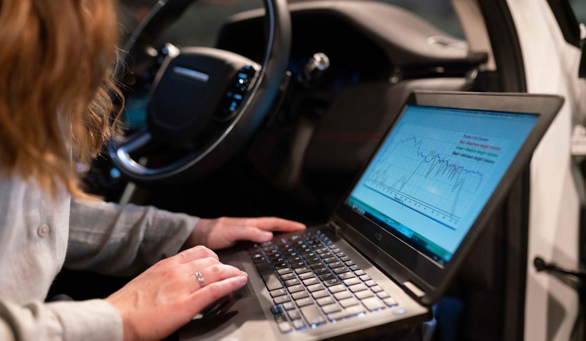 Peter Vosper: Government to support electric vehicle buyers - Torbay Today