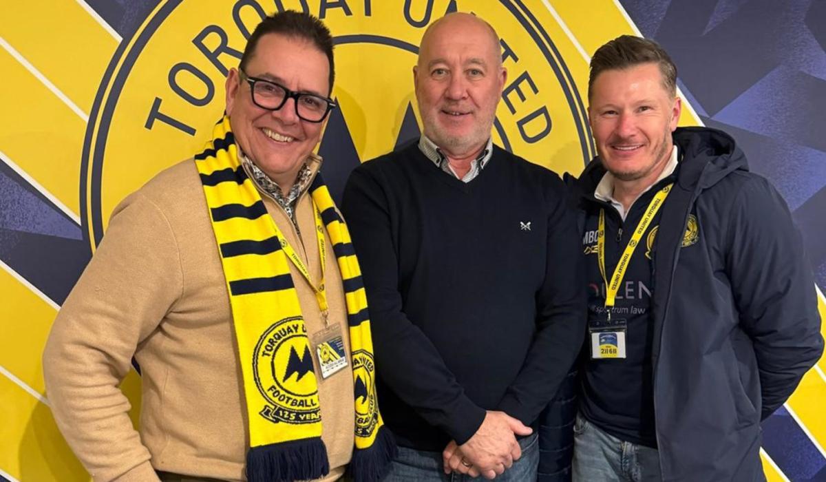 Bucks and Gulls cement footballing bond - Torbay Today