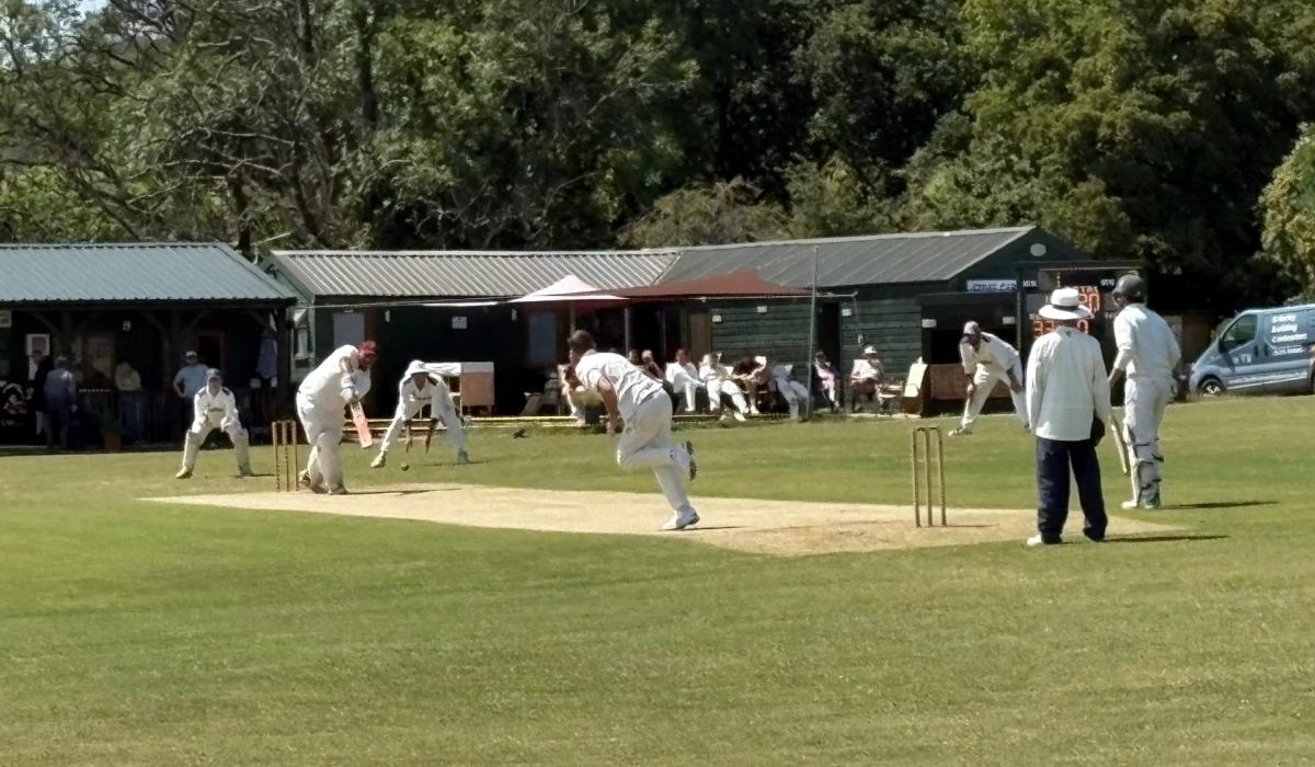 Paignton title hopes slipping away in Tolchards Devon Cricket League ...