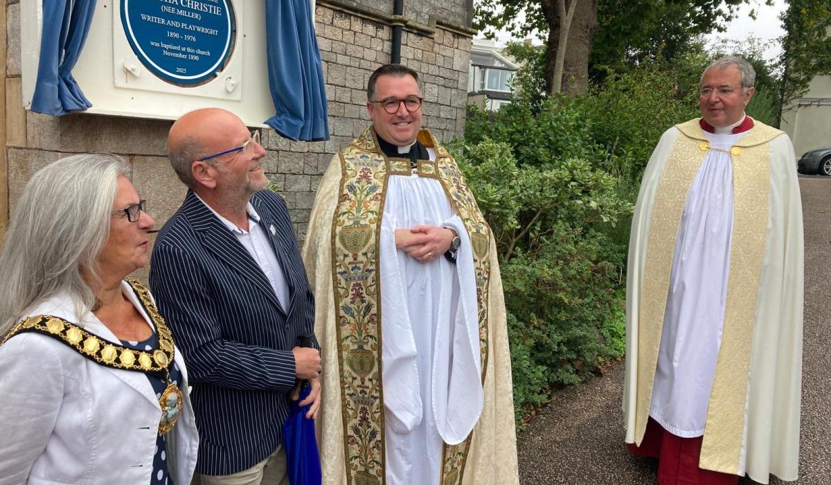 Blue plaque unveiled at Torquay 'Christie church' - Torbay Today