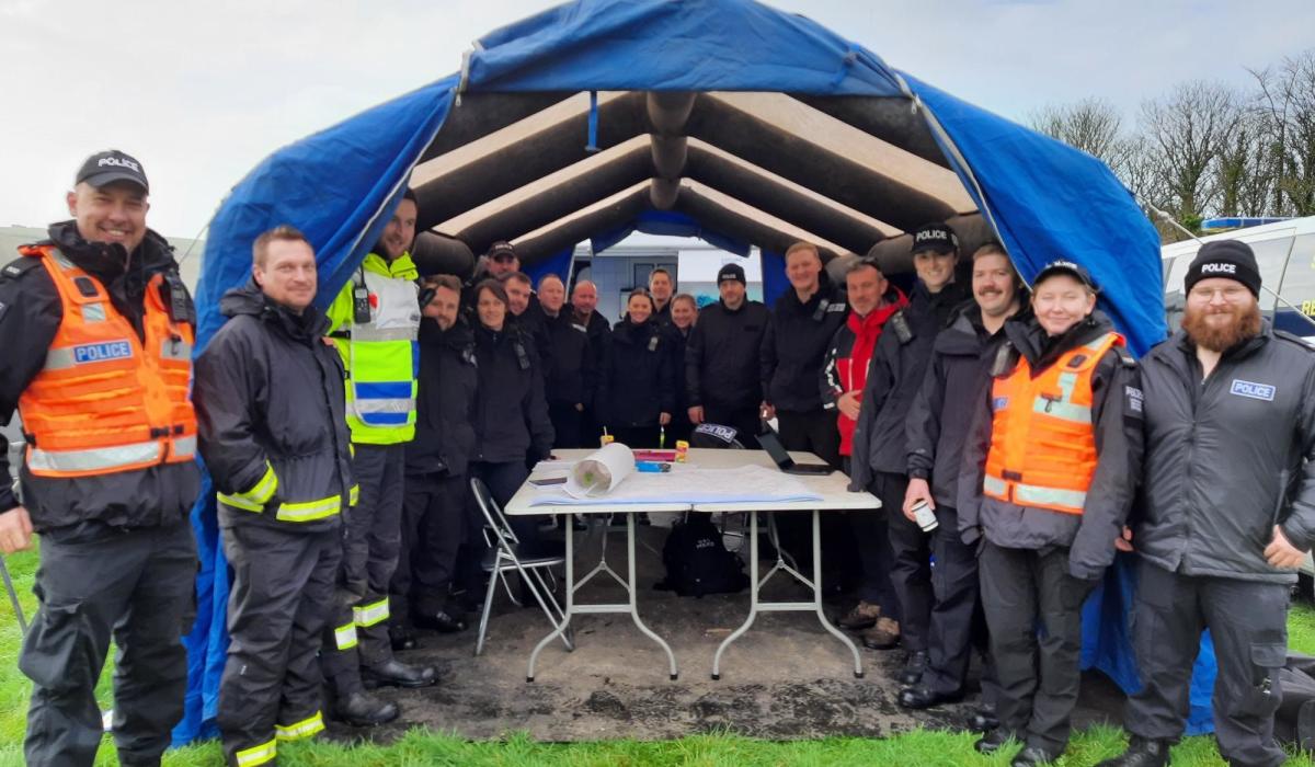 PICTURES: Police lead missing person training exercise on South Devon beach - Torbay Today