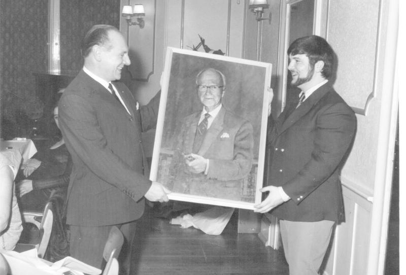 Memorial plaque for Torbay 'champion' - Torbay Today