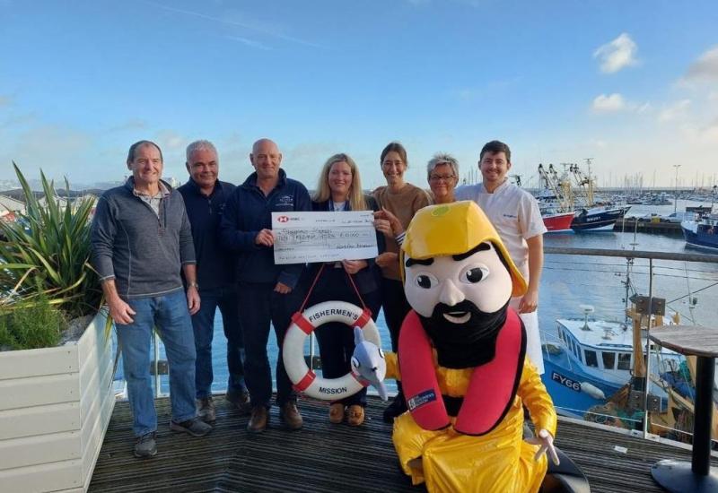 Brixham Fish Market Tour raises £10,000 for the Fishermen’s Mission ...