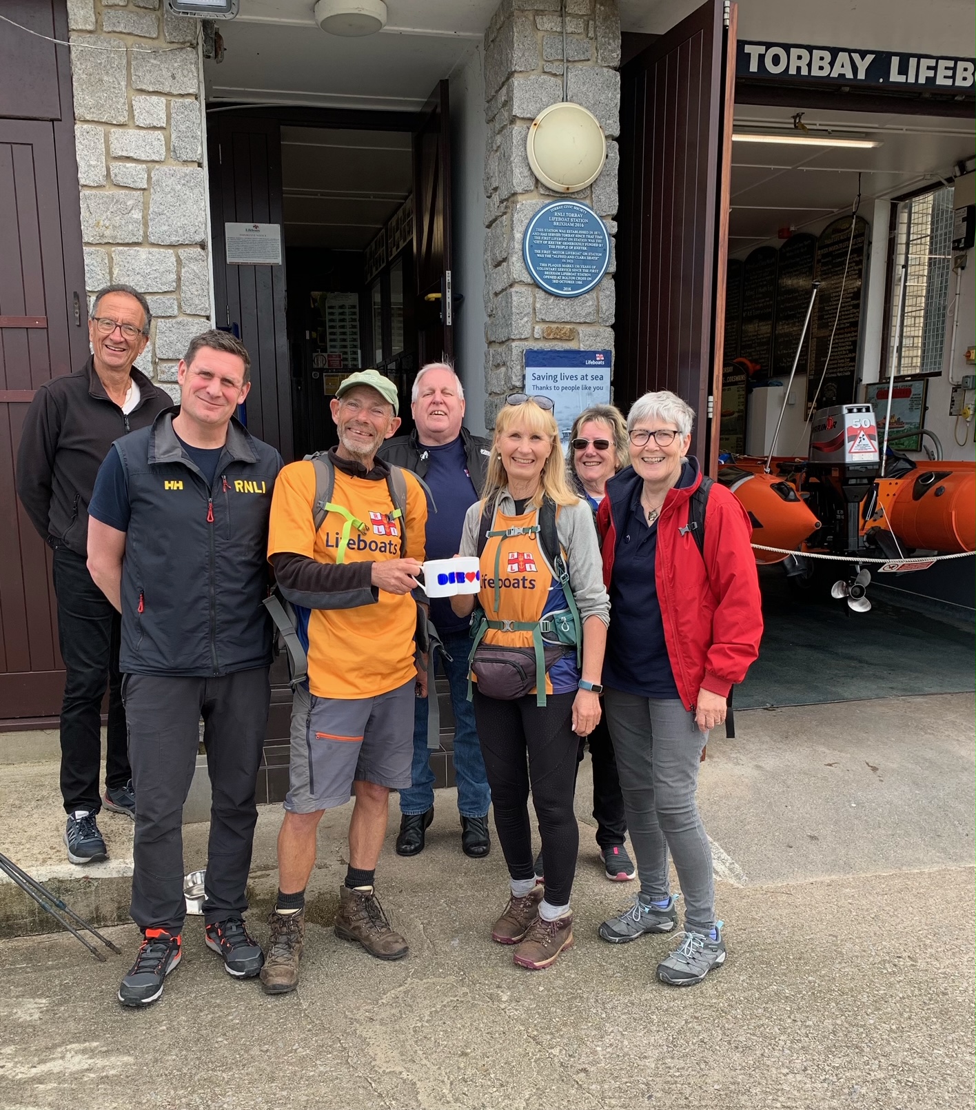 Couple swing by Torbay RNLI on their epic 6,000 mile journey - Torbay Today