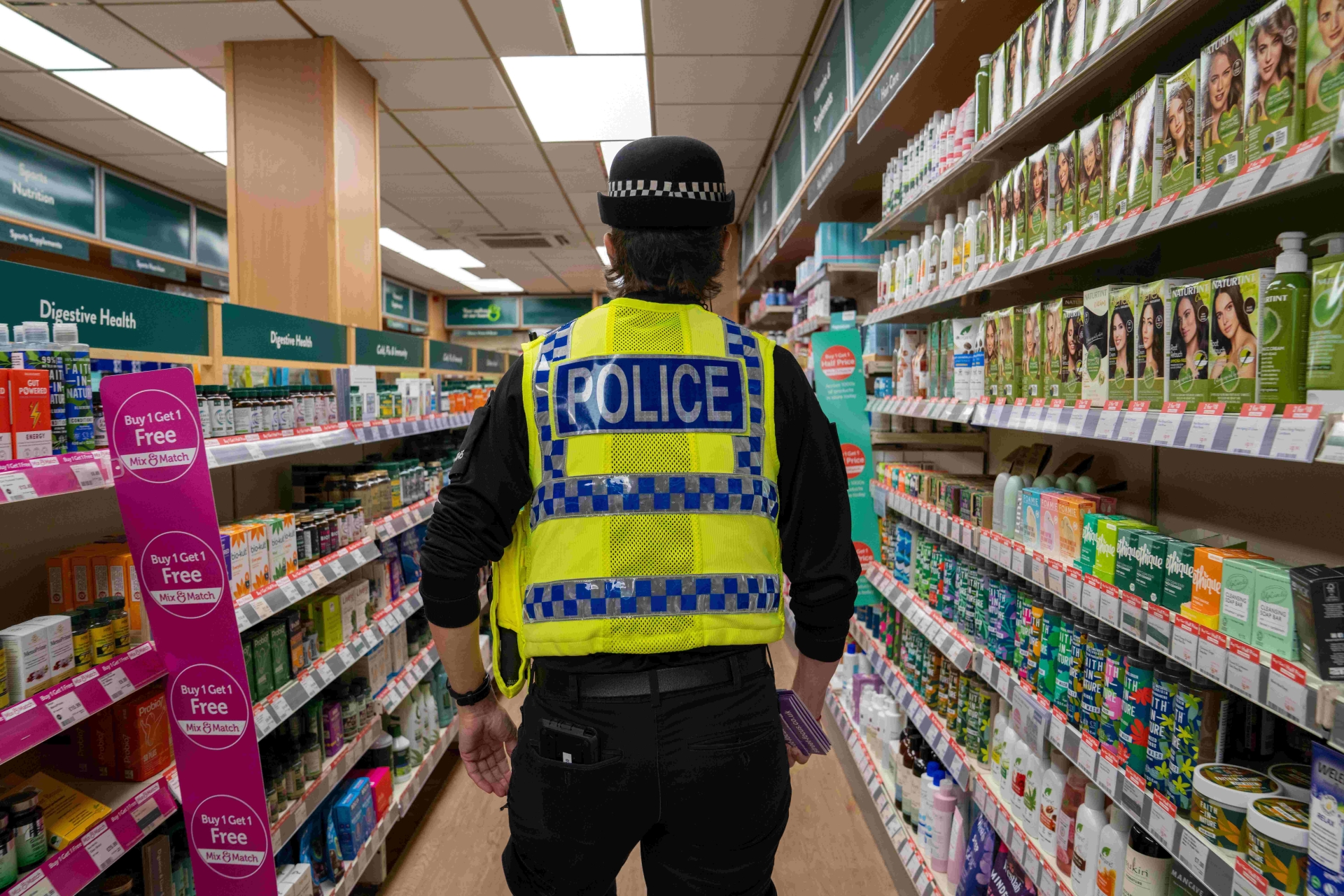Police target shoplifters in Torquay - Torbay Today