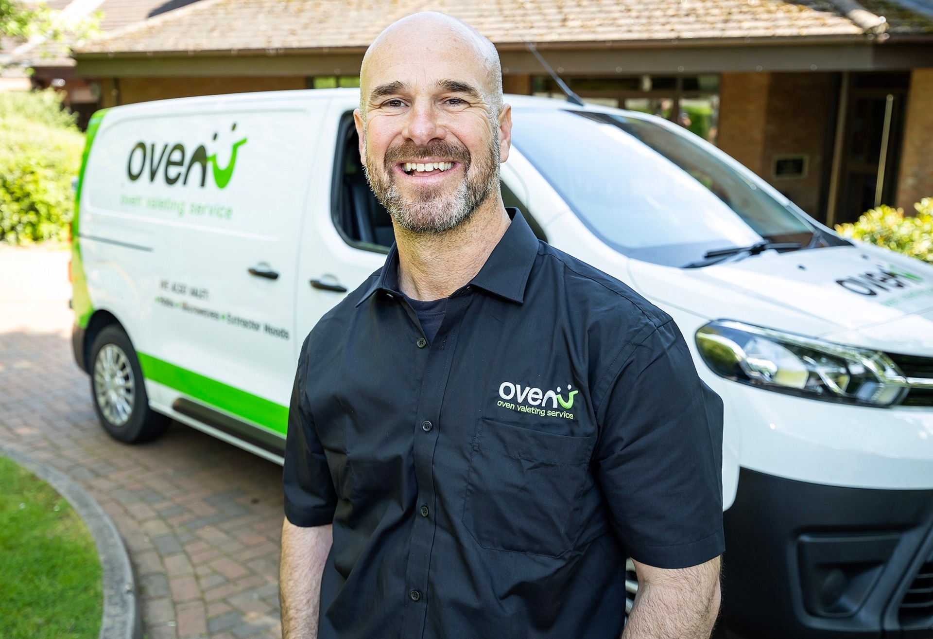 Nick helps Ralph through guide dog training - Torbay Today