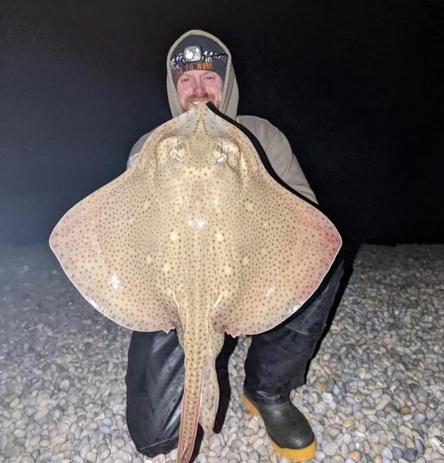 Angling: Matt lands the winner in closely fought flounder competition ...