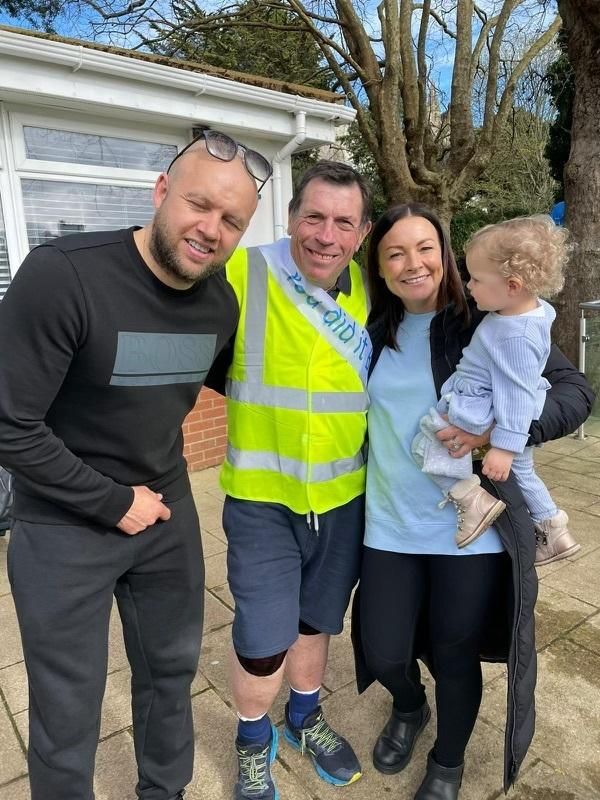 Bob celebrates 70th birthday with 70km walk to give 70 hard-up Torbay ...