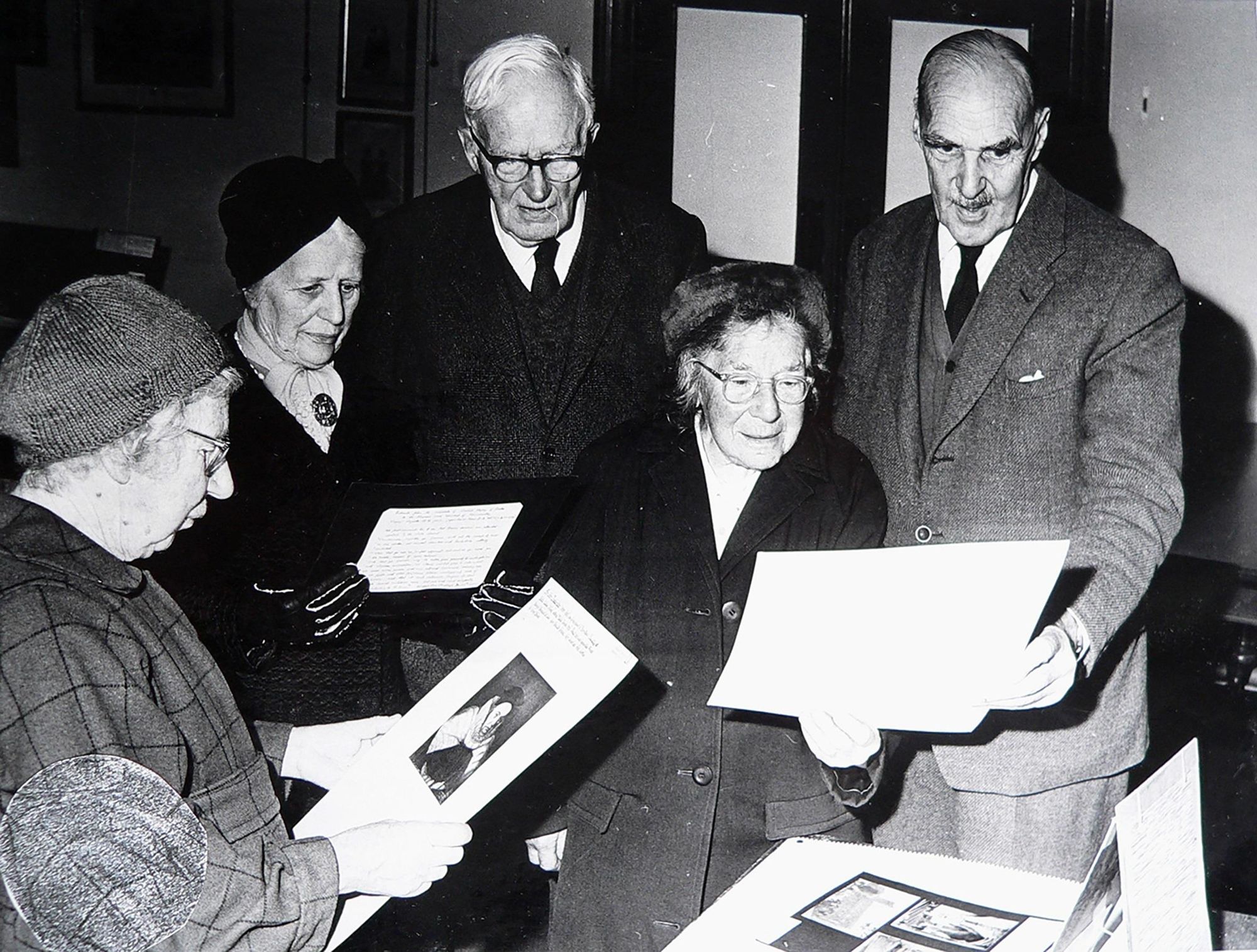 Misses Hamblin's 10,000 historic images are one of Torquay Museum's ...